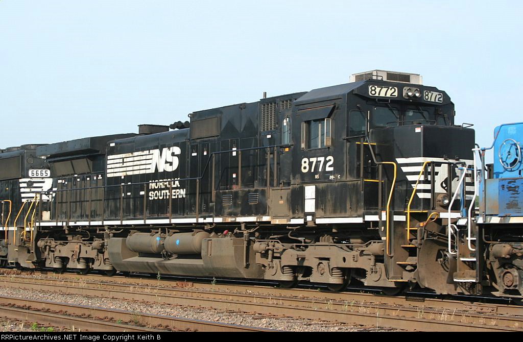 NS 8772